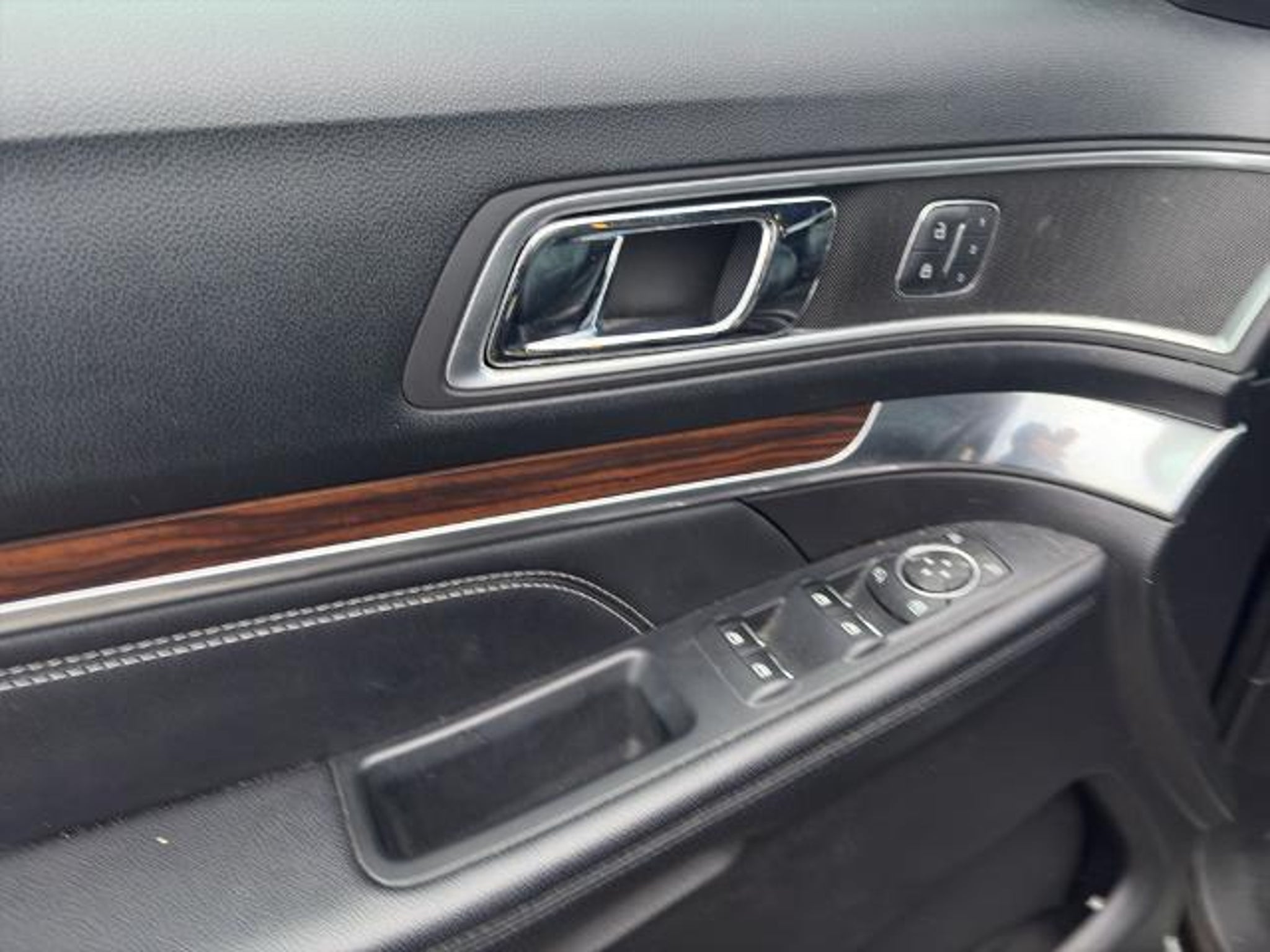 2016 Ford Explorer AWD Limited 4DR SUV For Sale in Louisville, KY