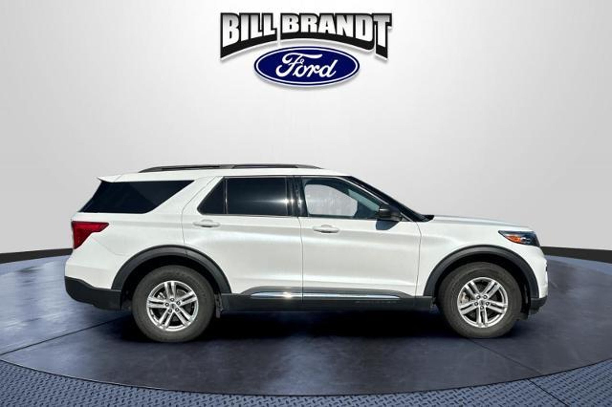 2023 Ford Explorer AWD XLT 4DR SUV For Sale in Brentwood, CA