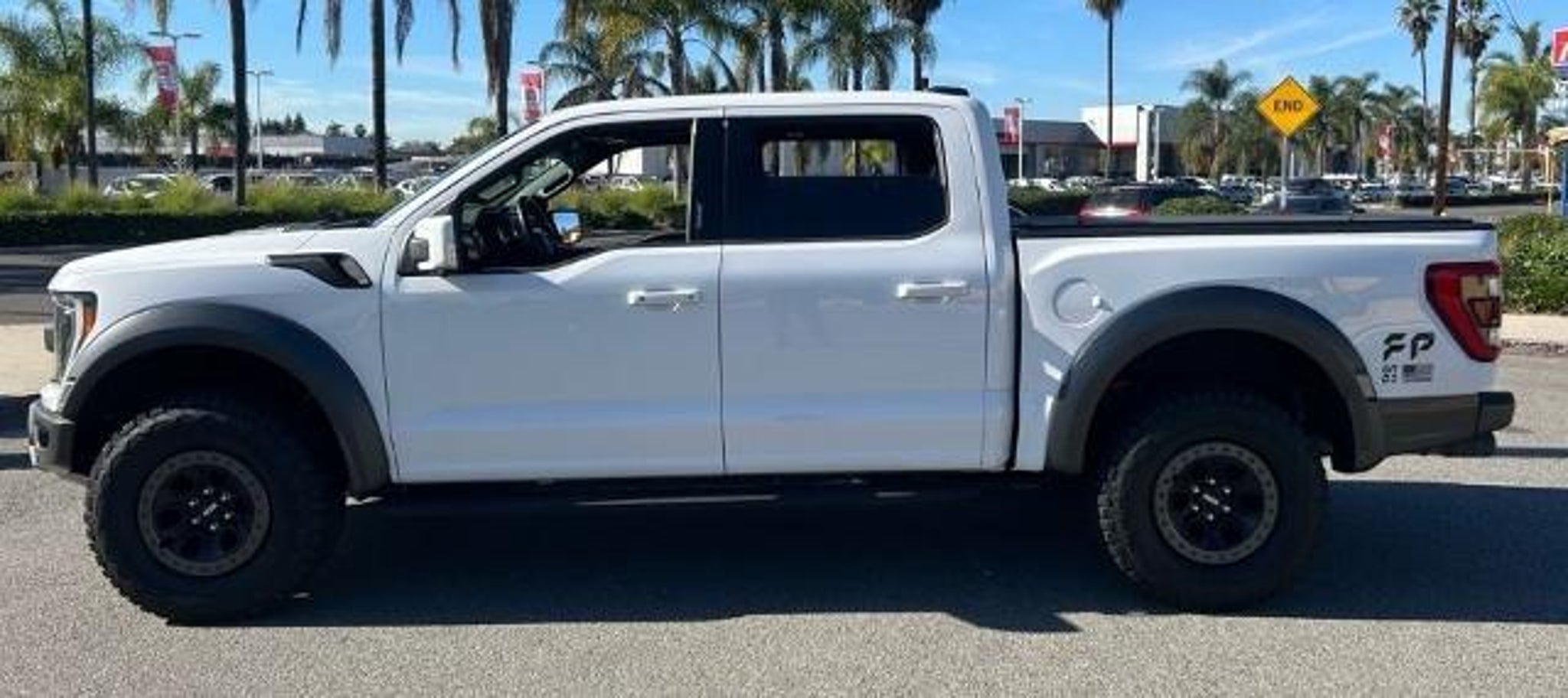2022 Ford F-150 4X4 Raptor 4DR Supercrew 5.5 FT. SB For Sale in Fontana, CA