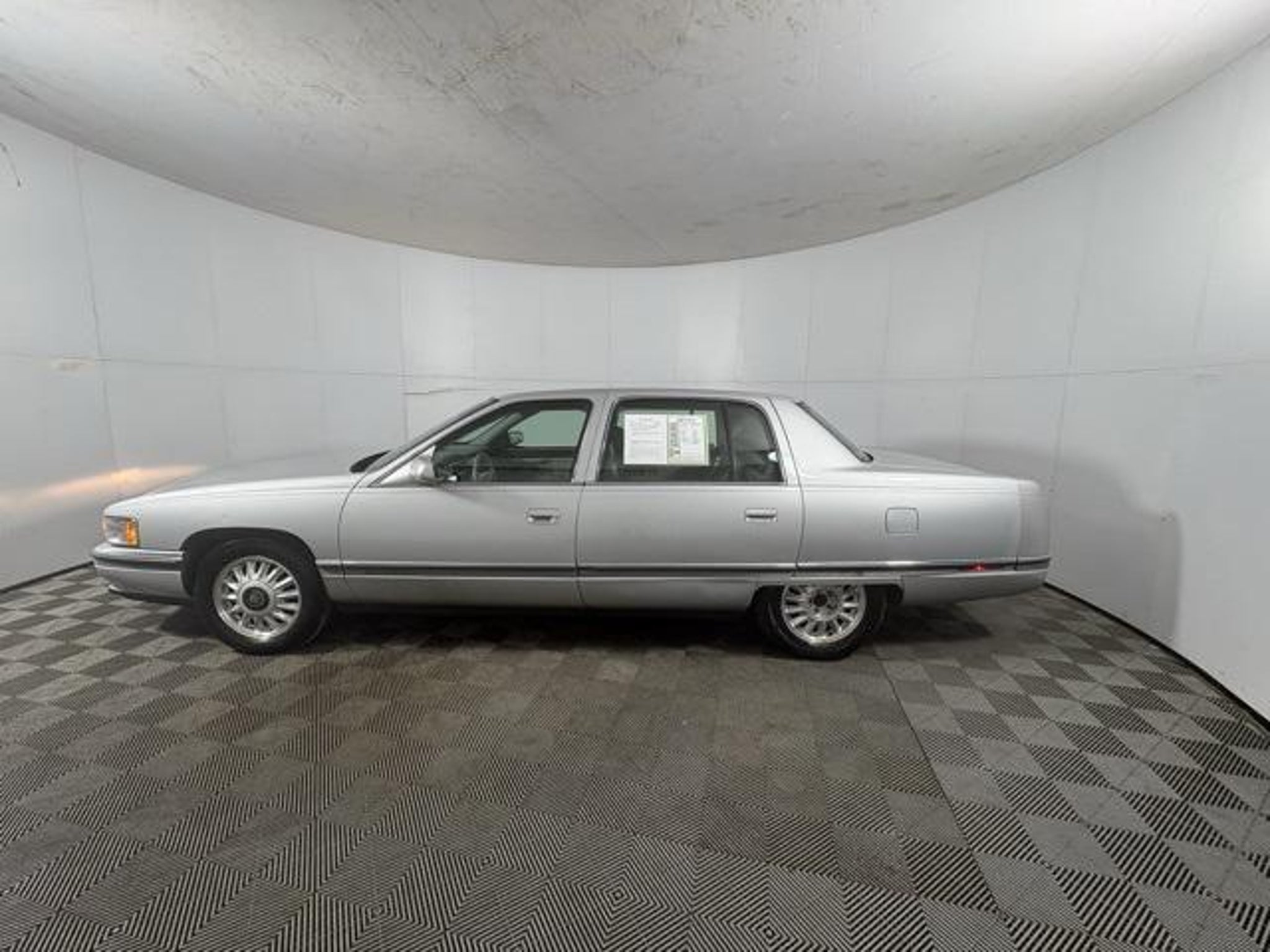 1994 Cadillac Deville Concours 4DR Sedan For Sale in Columbus, IN