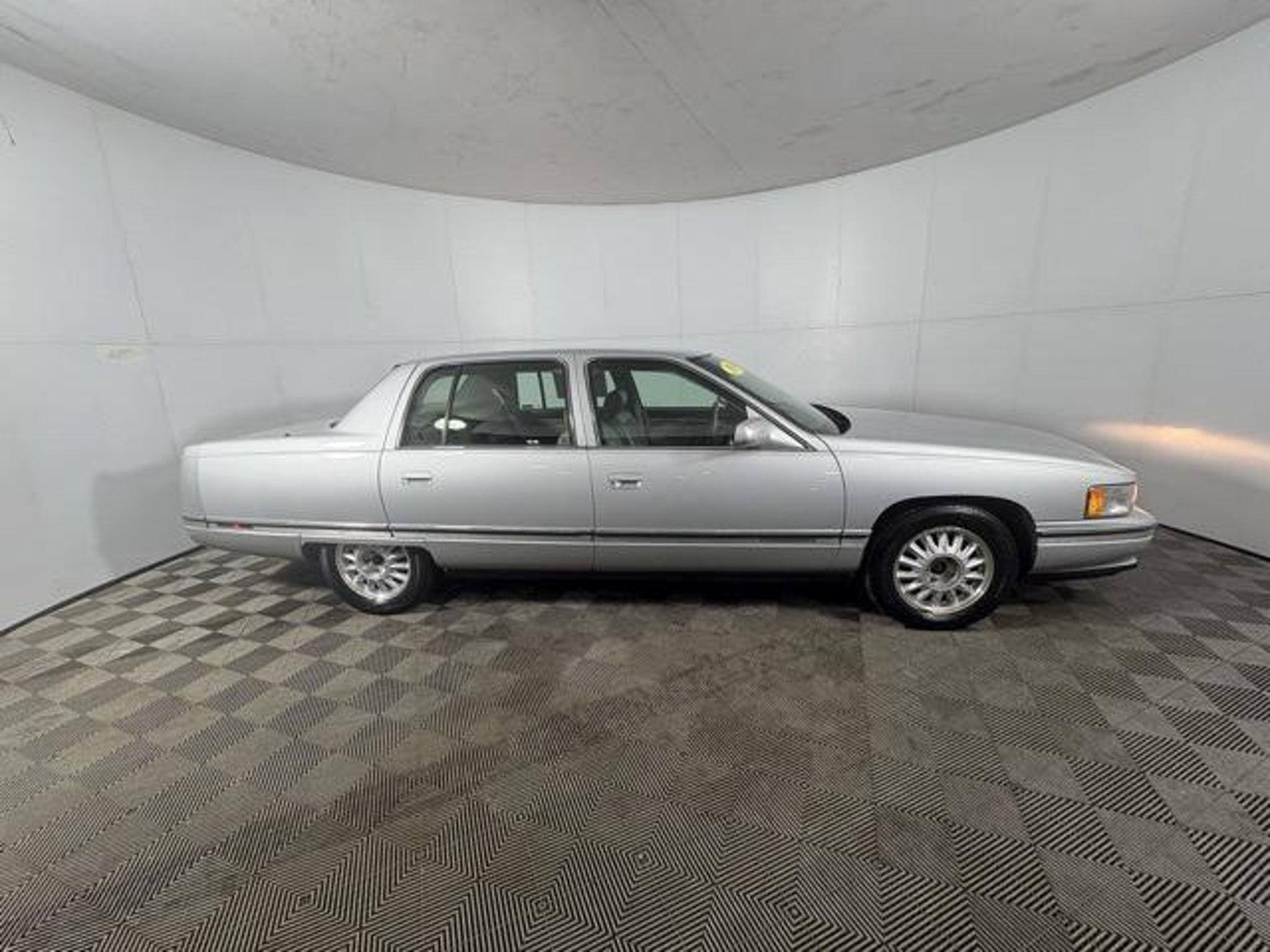 1994 Cadillac Deville Concours 4DR Sedan For Sale in Columbus, IN