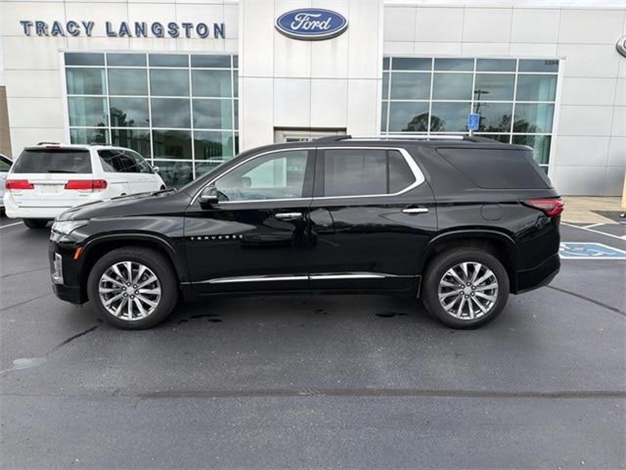 2023 Chevrolet Traverse 4X4 Premier 4DR SUV For Sale in Springfield, TN