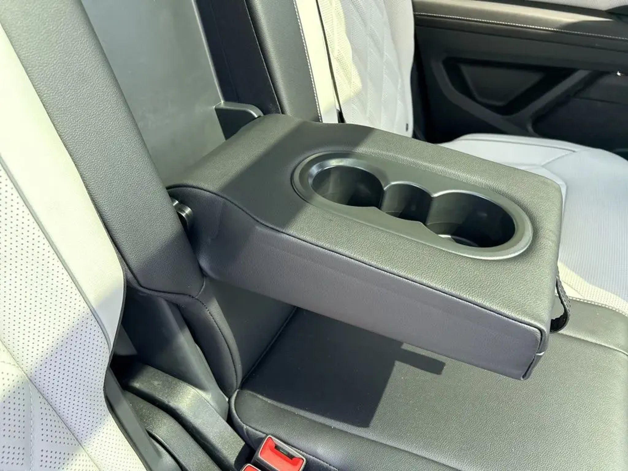 2024 Volkswagen Atlas Cross Sport AWD SEL Premium R-LINE 4motion 4DR ...