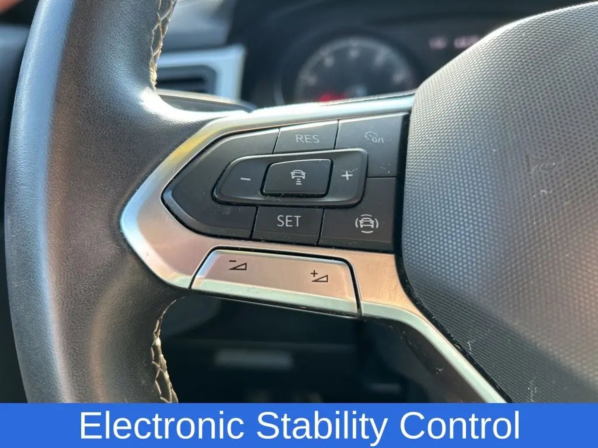 2021 Volkswagen Atlas Cross Sport V6 SE 4DR SUV W/Technology For Sale ...