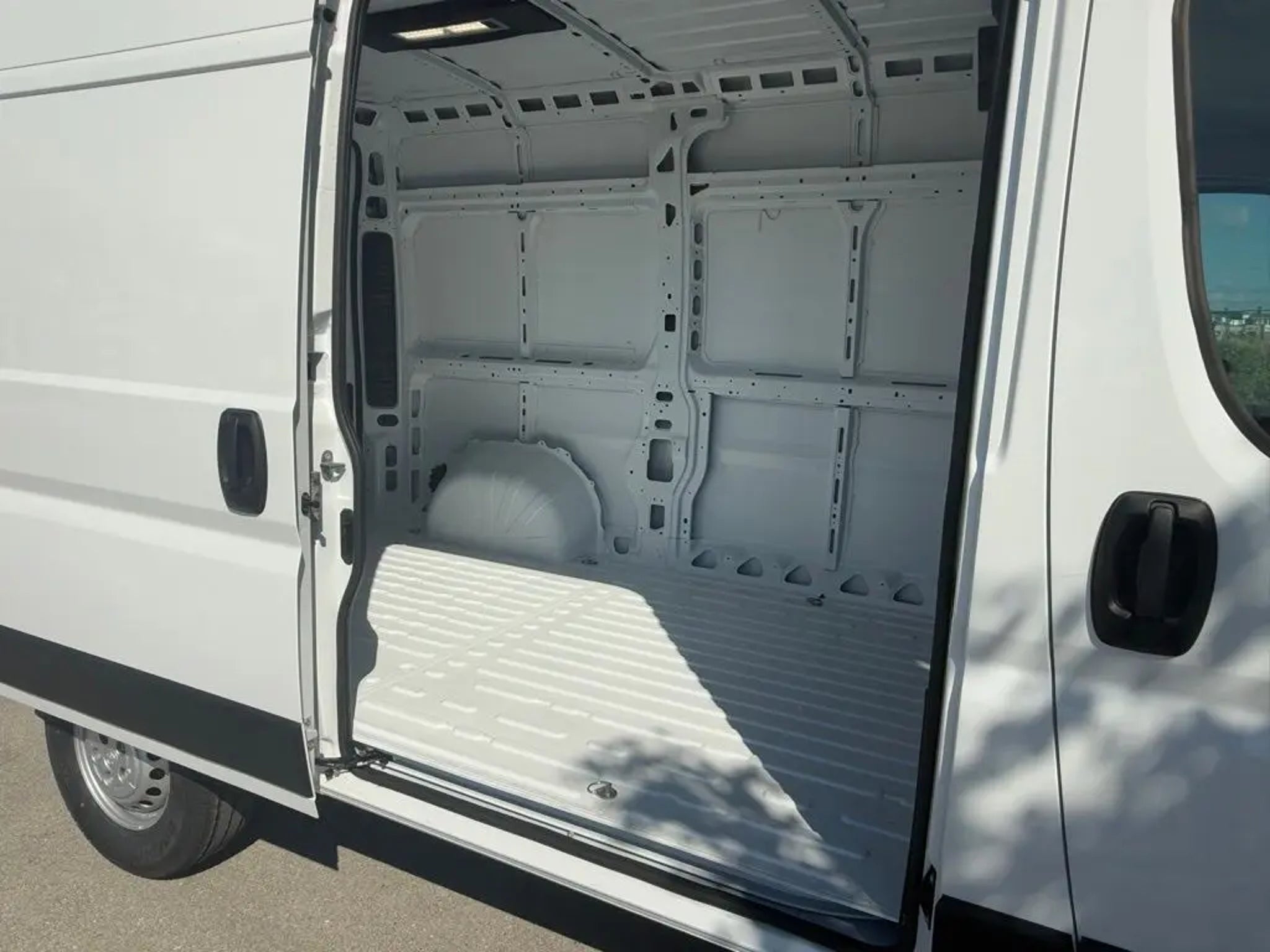 2026 RAM Promaster SLT 2500 136 WB 3DR High Roof Cargo Van For Sale in ...