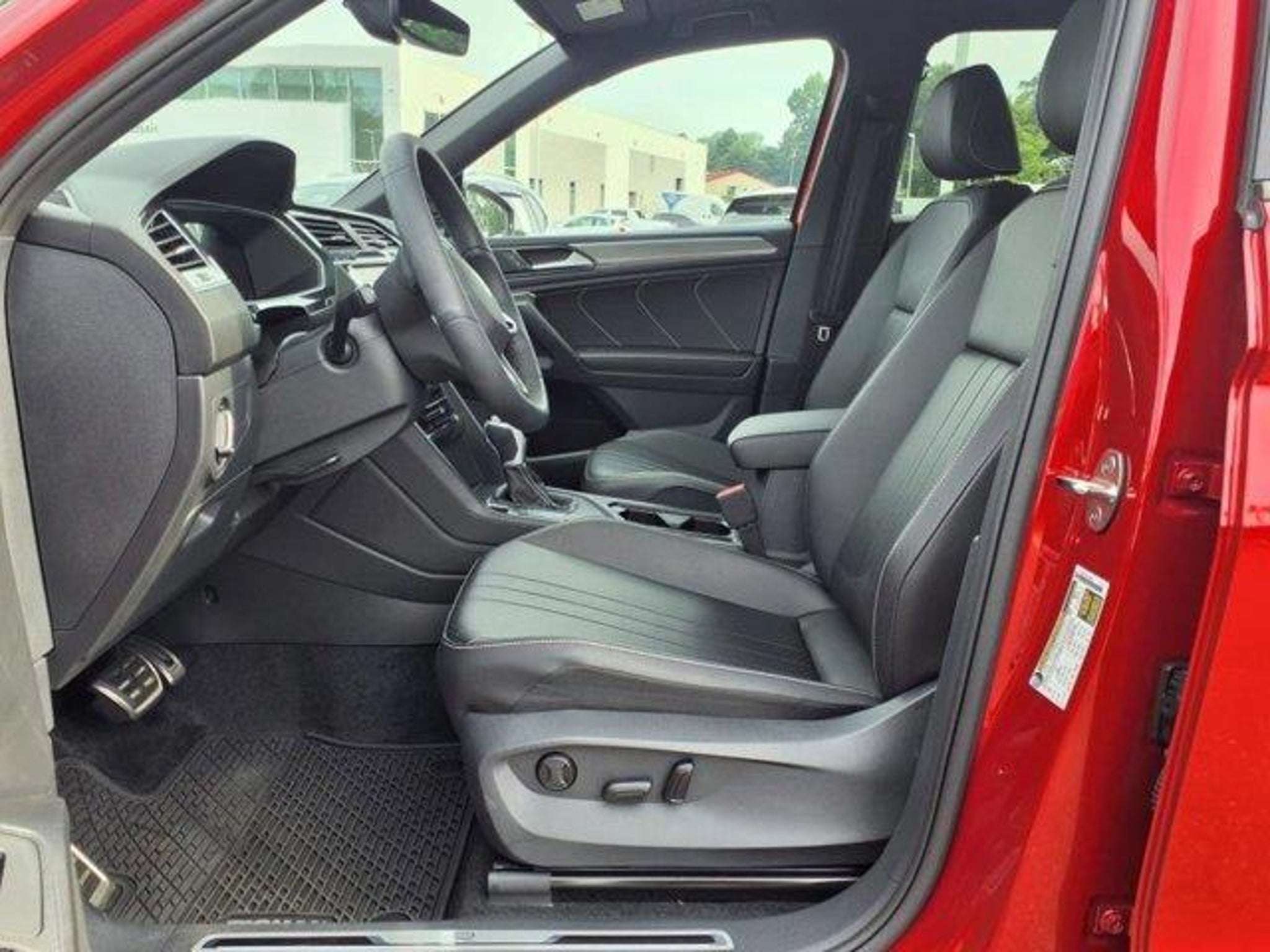 2024 Volkswagen Tiguan SE R-LINE Black 4DR SUV For Sale in Gastonia, NC