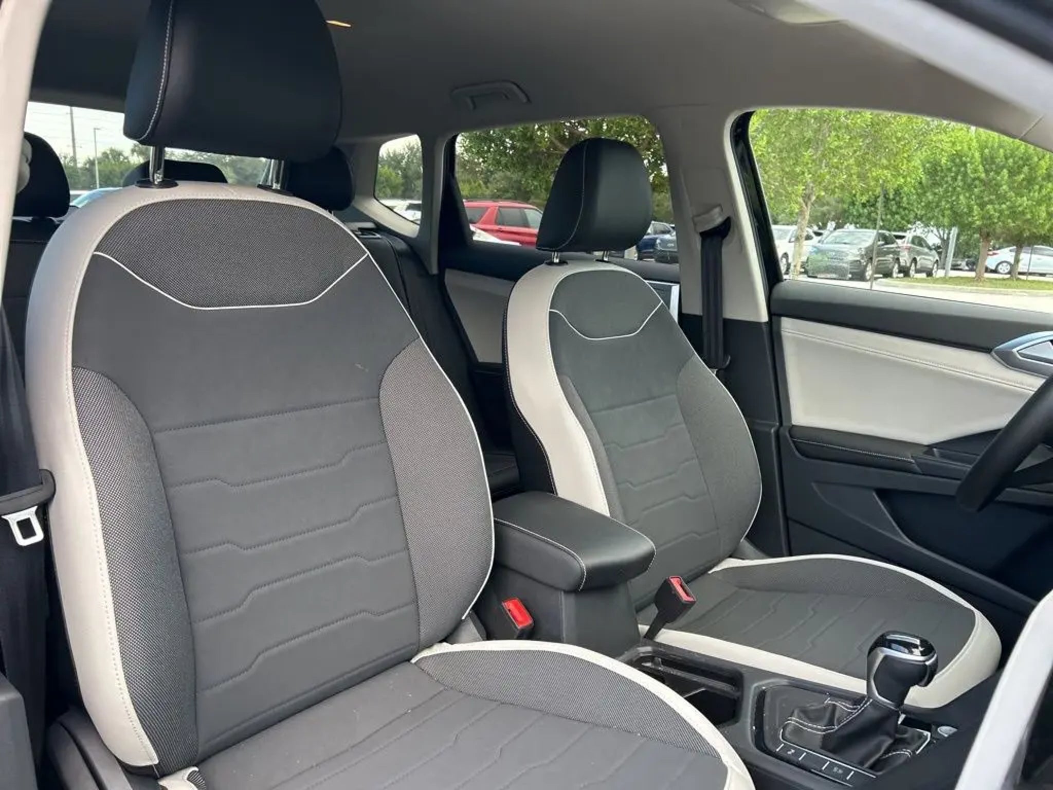 2025 Volkswagen Taos SE 4DR SUV For Sale in Fort Pierce, FL