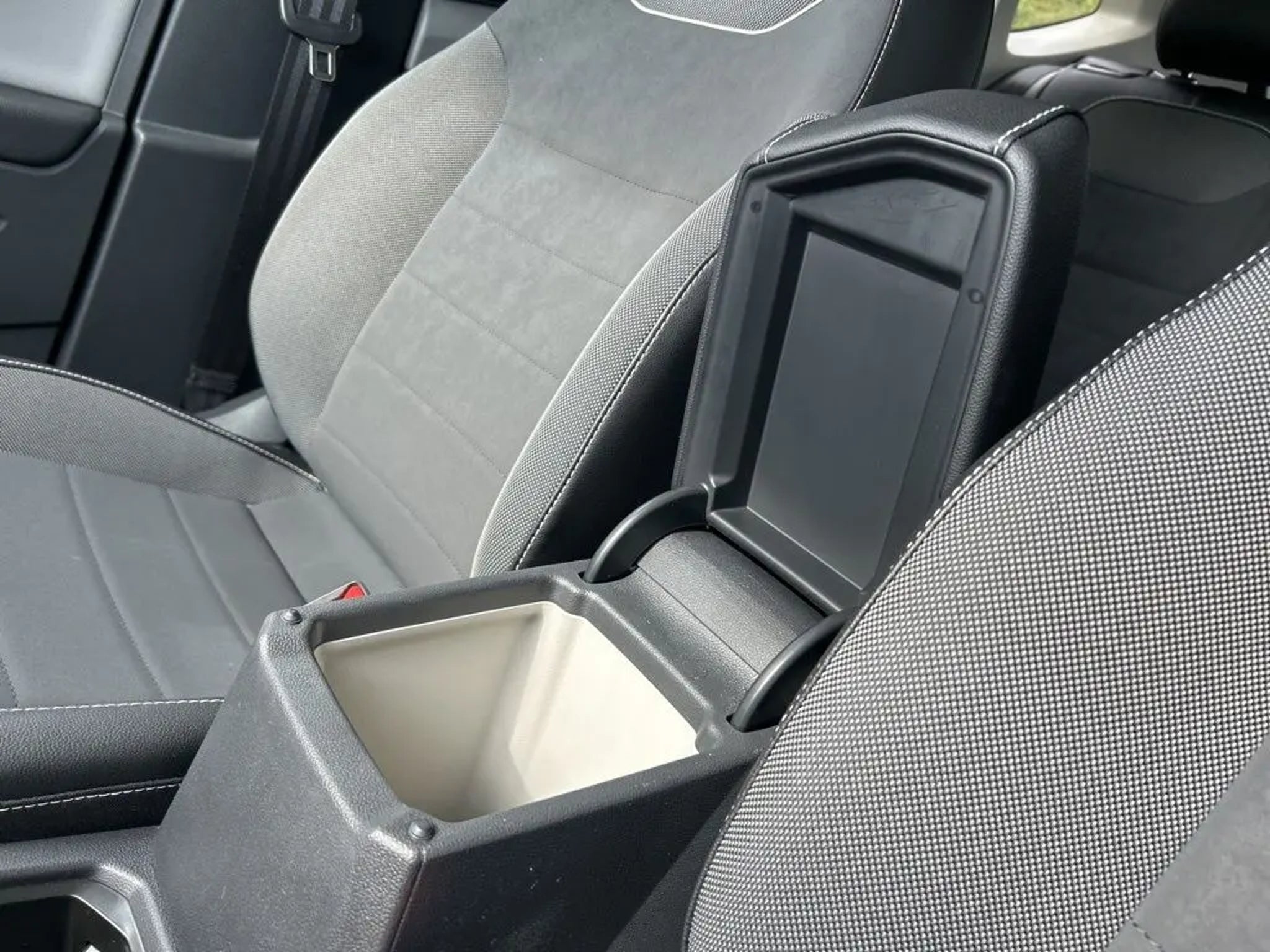 2023 Volkswagen Taos SE 4DR SUV For Sale in Fort Pierce, FL