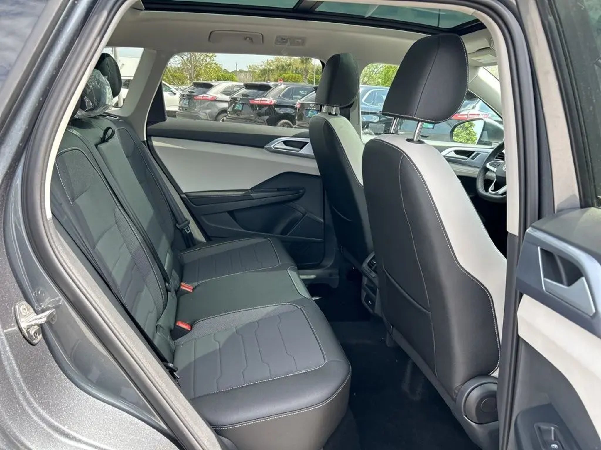 2025 Volkswagen Taos AWD SE 4motion 4DR SUV For Sale in Fort Pierce, FL