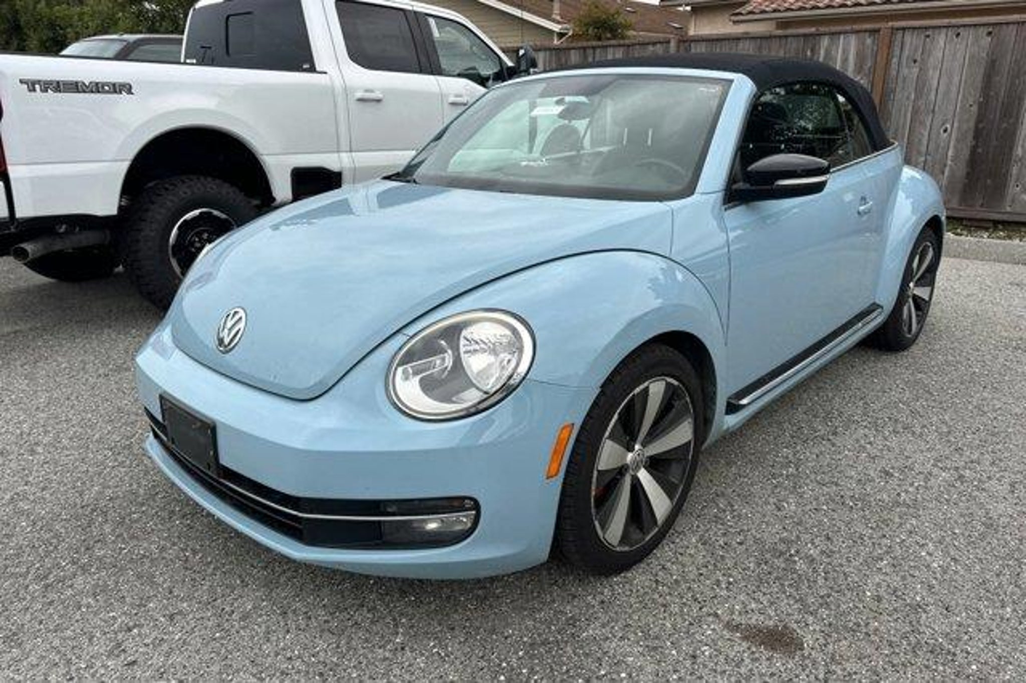 2013 Volkswagen Beetle Convertible Turbo Pzev 2DR Convertible 6A (ends ...