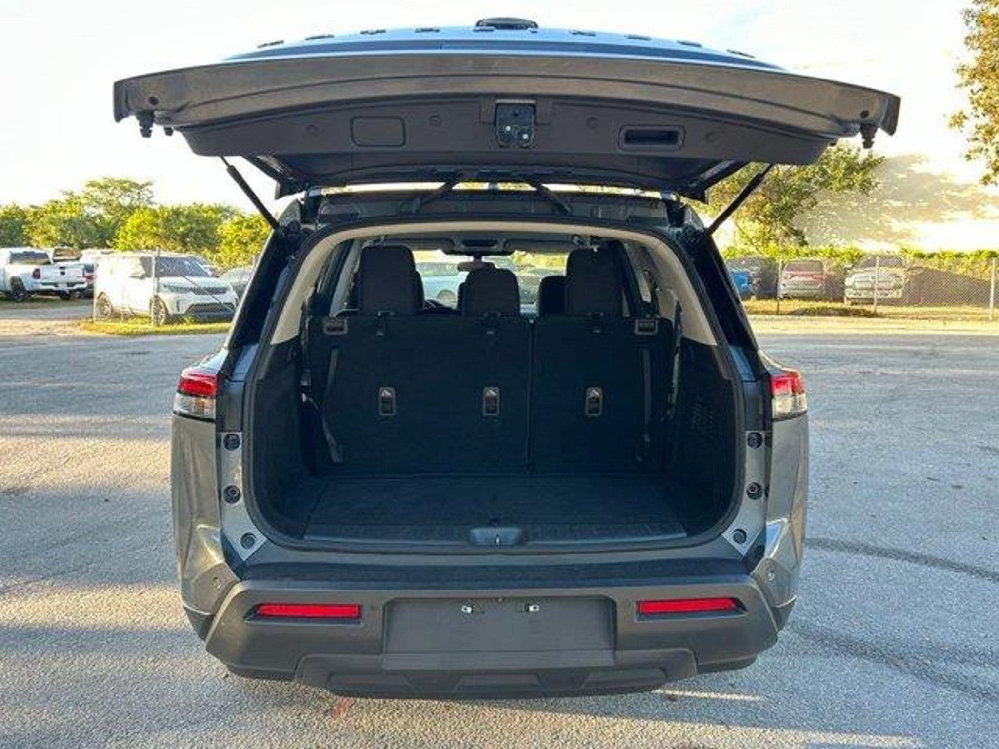 2023 Nissan Pathfinder SV 4DR SUV For Sale in Miami, FL