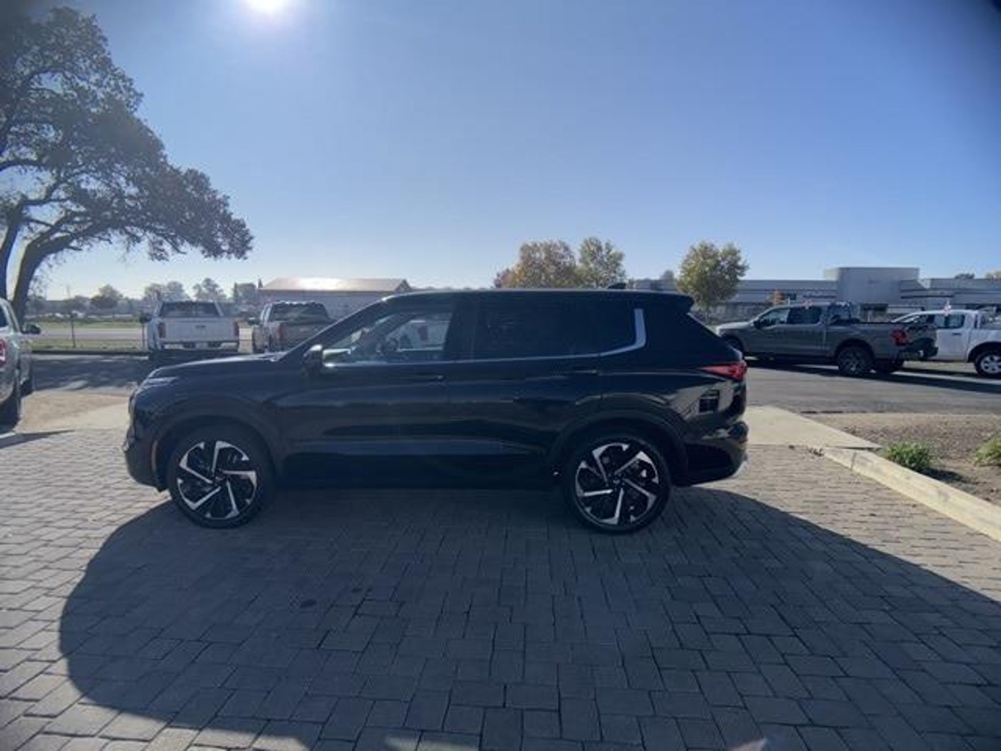 2024 Mitsubishi Outlander AWD SE 4DR SUV For Sale in Paso Robles, CA