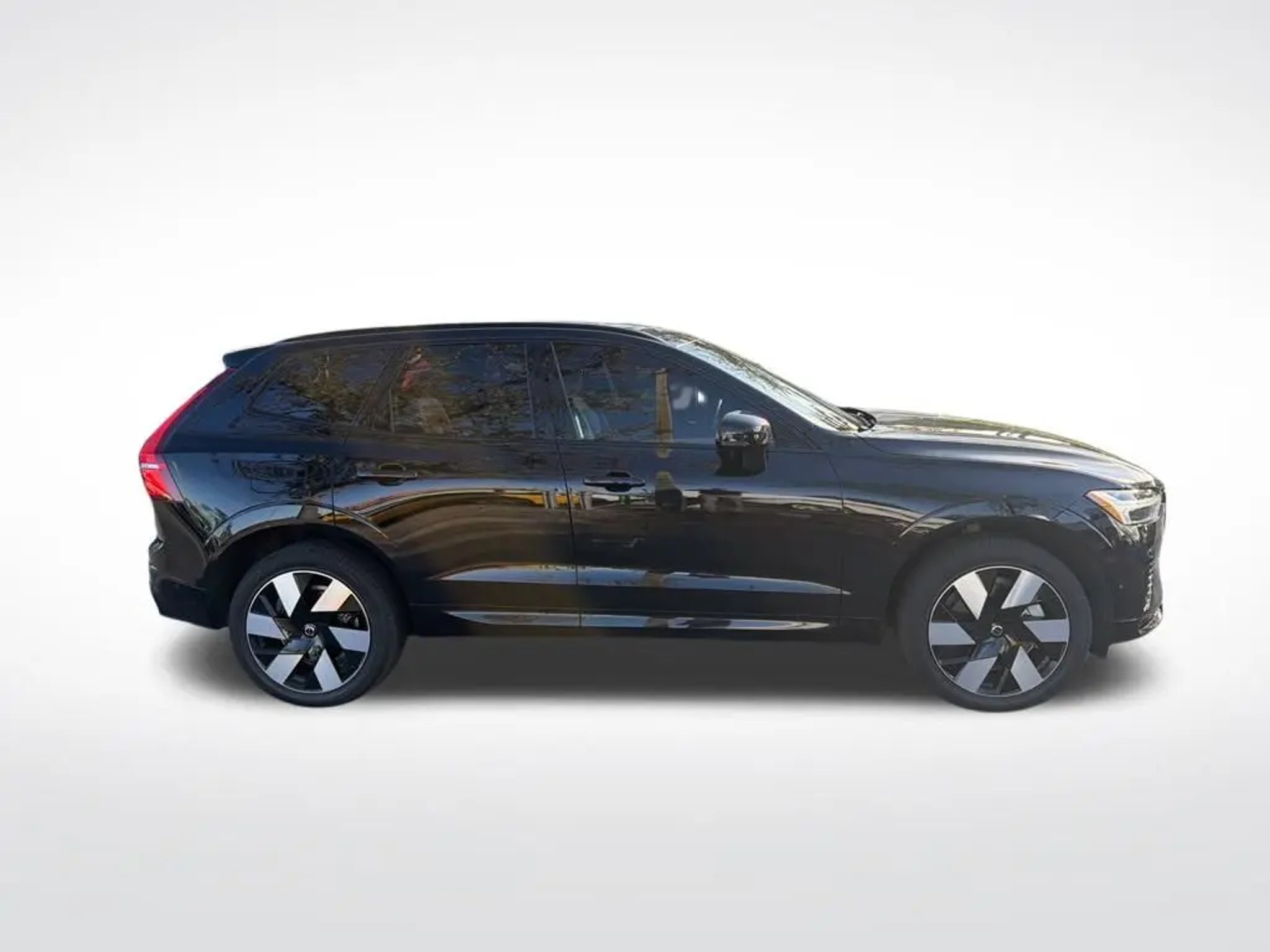 2025 Volvo XC60 Eawd T8 Plus Dark Theme 4DR SUV For Sale in Fort Pierce, FL